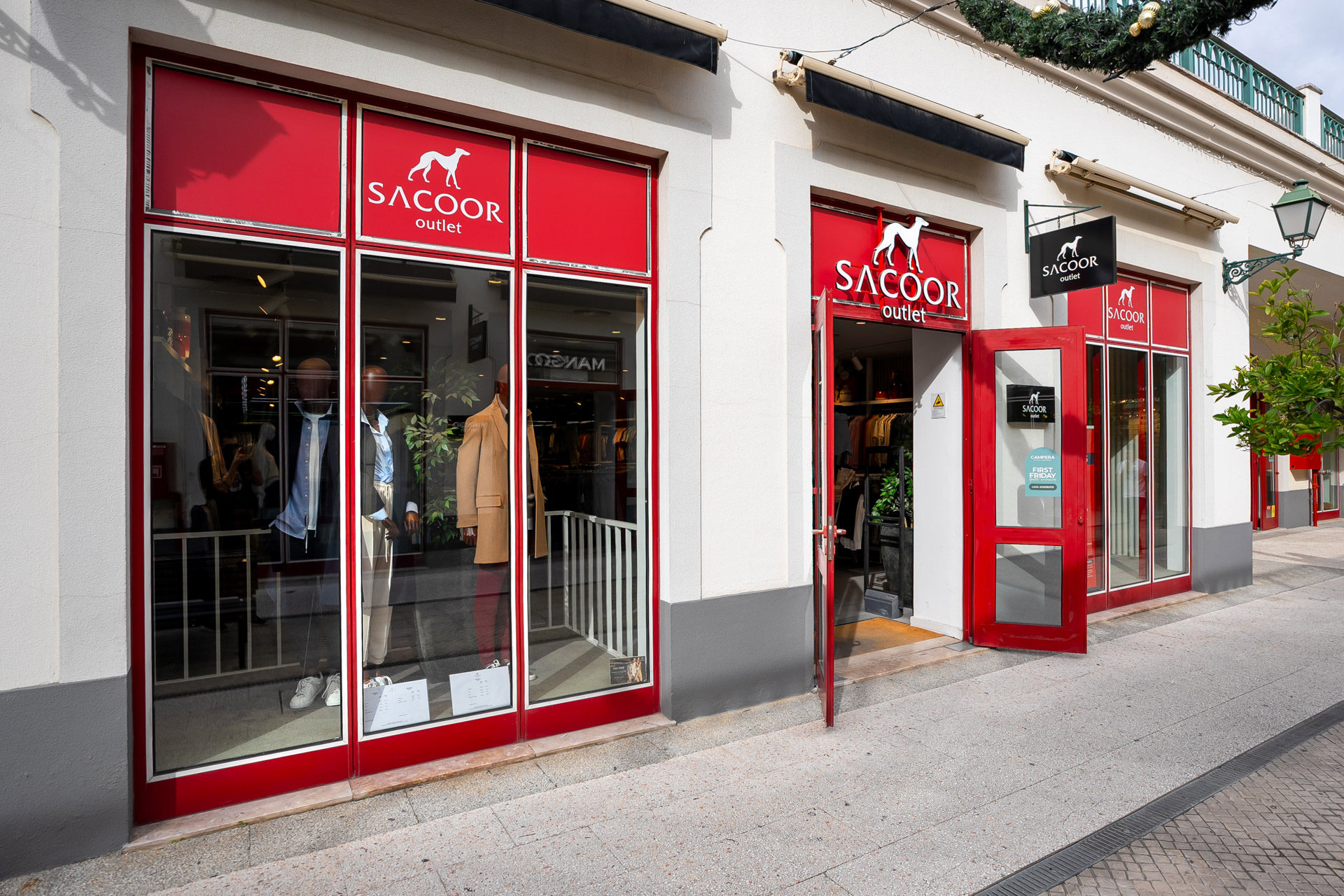 Sacoor - Campera Outlet Shopping